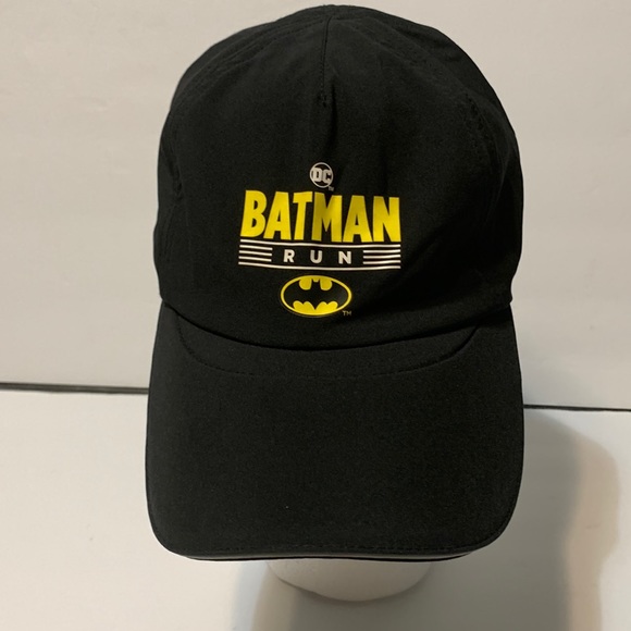 DC Comics | Accessories | Batman Dc Comics Velcro Strap Baseball Hat ...